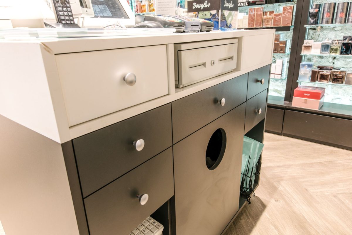 Opremanje javnih prostora - Stolarija Ćuk